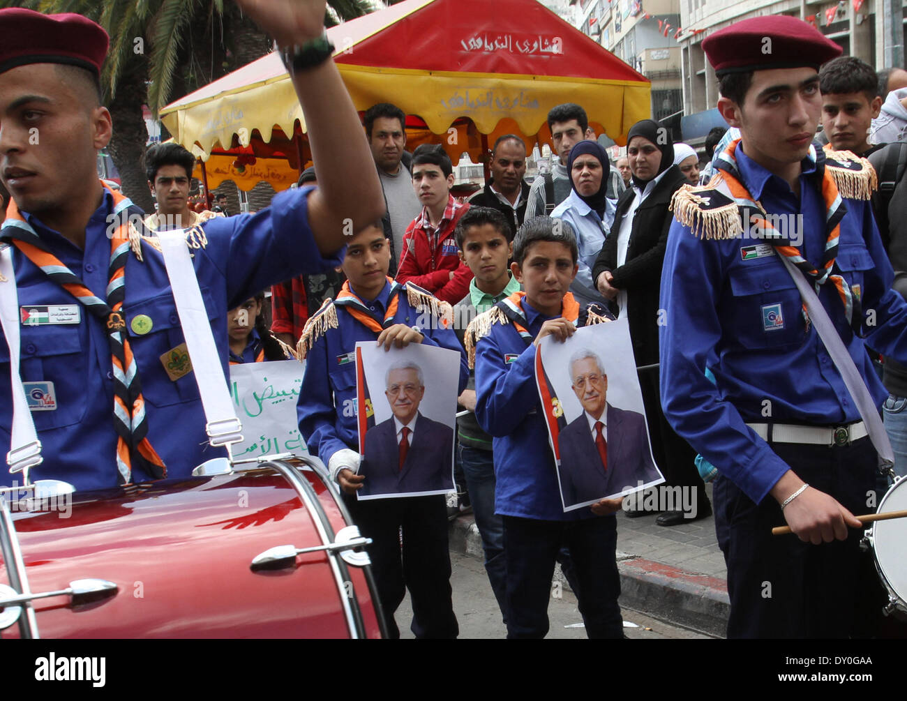 Nablus, West Bank, Palestinian Territory. . Palestinian scouts hold ...