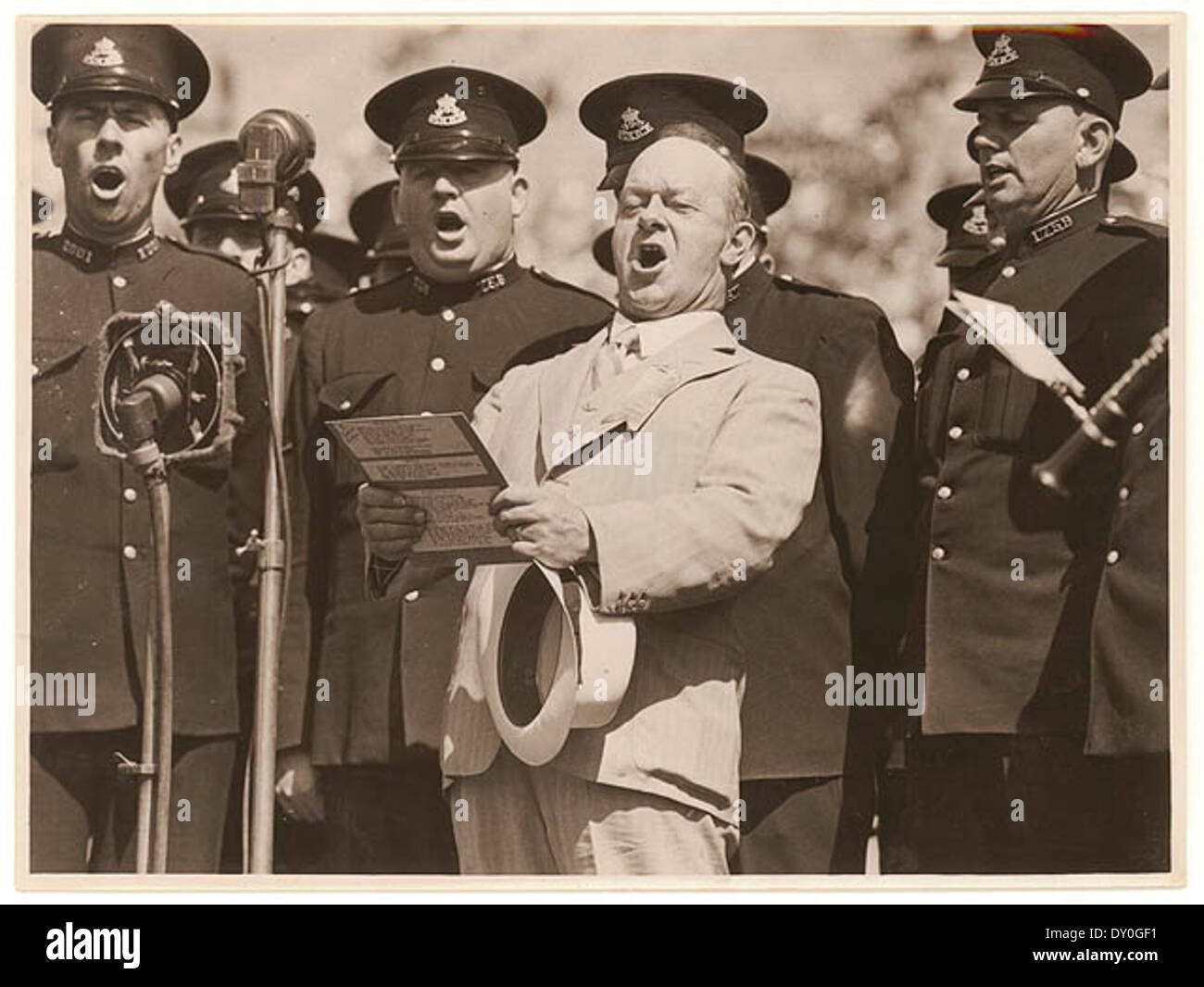 This 1930s photo by Sam Hood captures renowned singer Peter Dawson ...