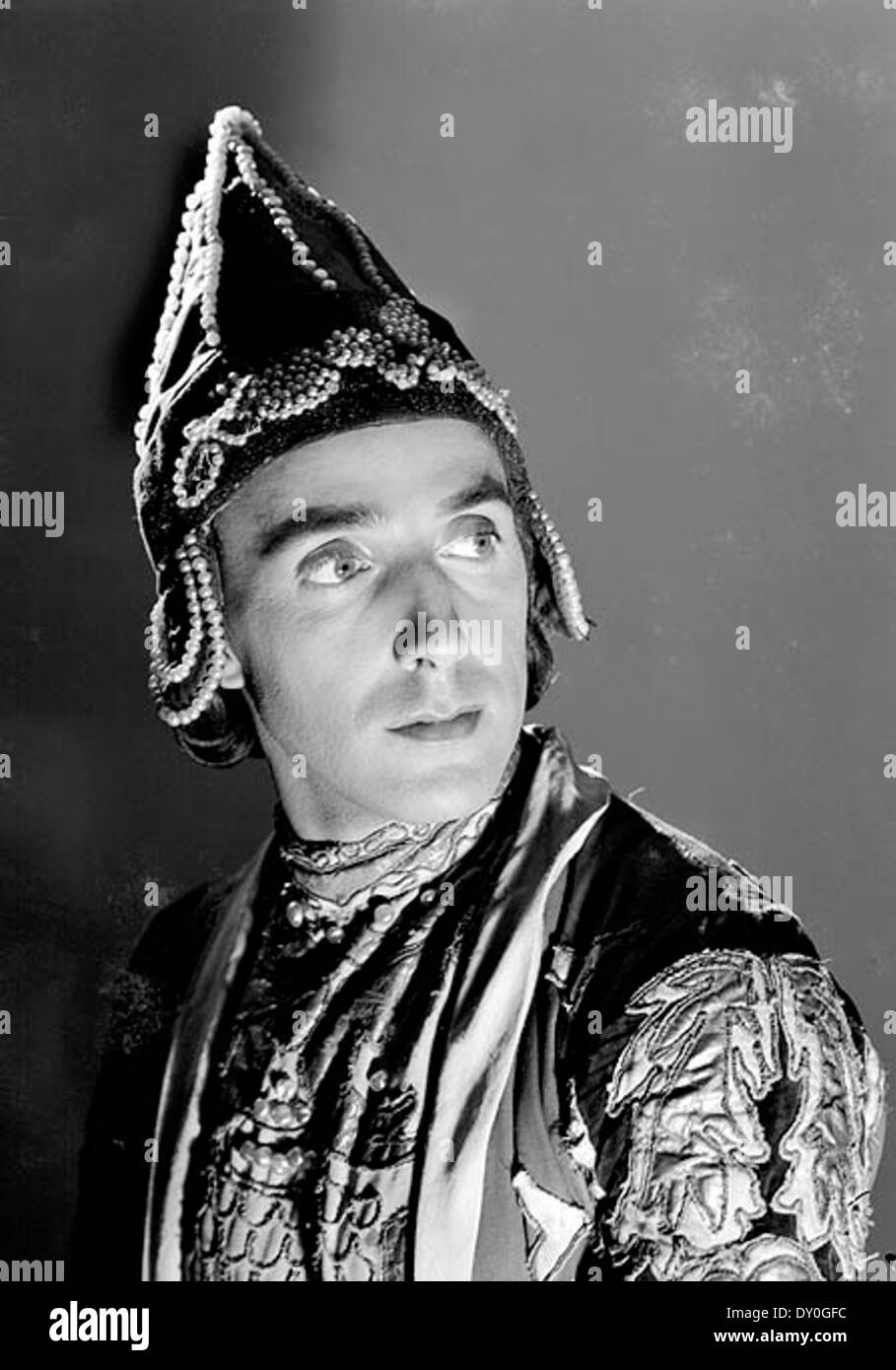 Paul Petrov performing in L'Oiseau de feu (The Firebird) with the ...