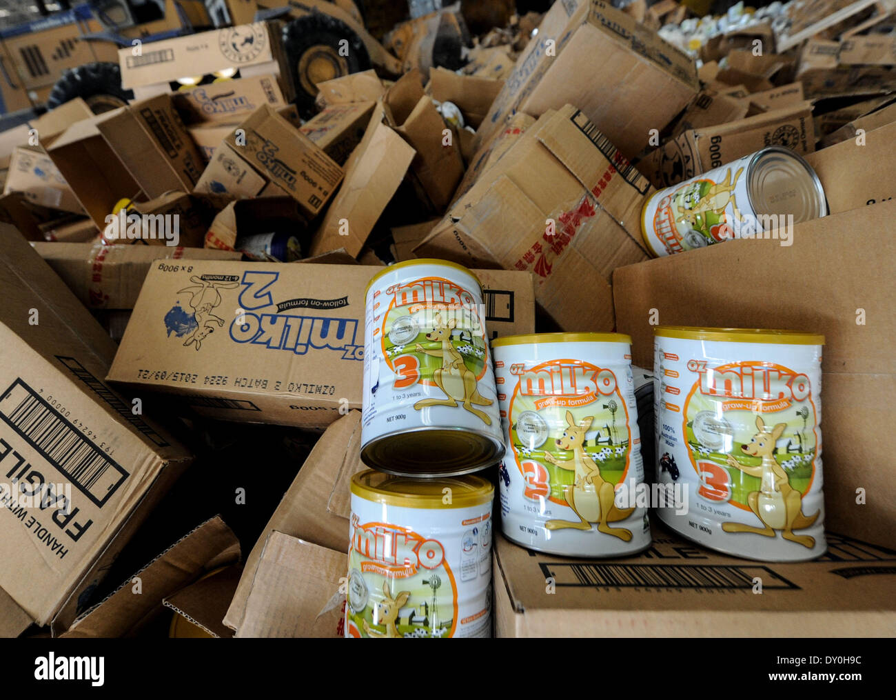 Infant formula products hi-res stock photography and images - Alamy