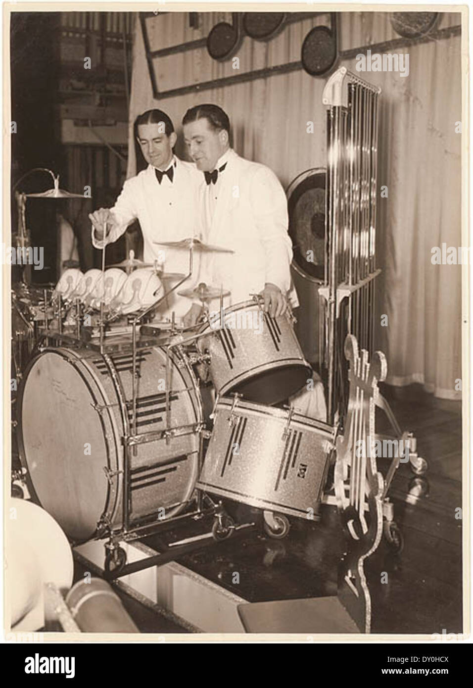 1930s jazz band hi-res stock photography and images - Alamy