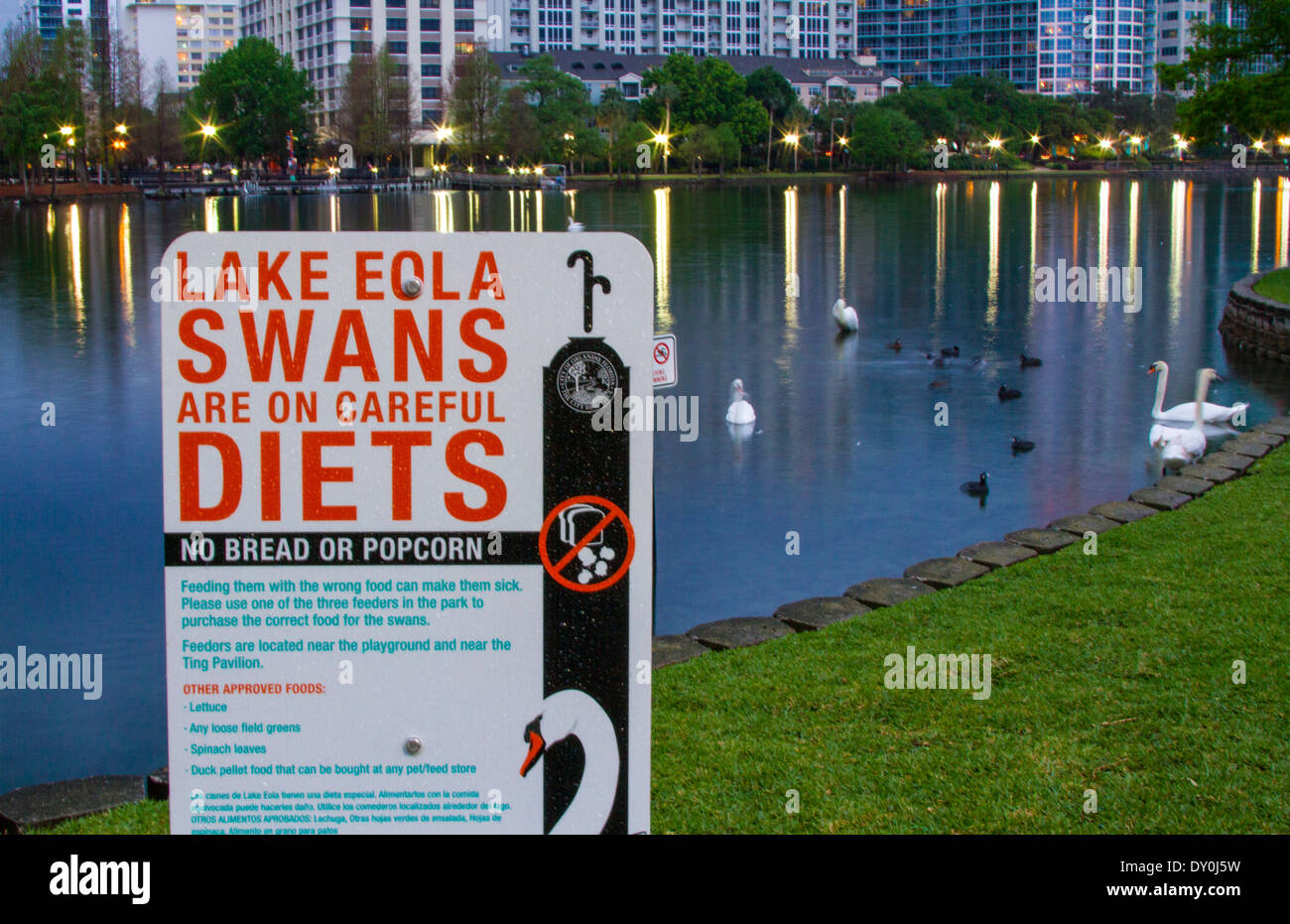 Do not feed the swans sign at Lake Eola in Orlando, Florida Stock Photo ...