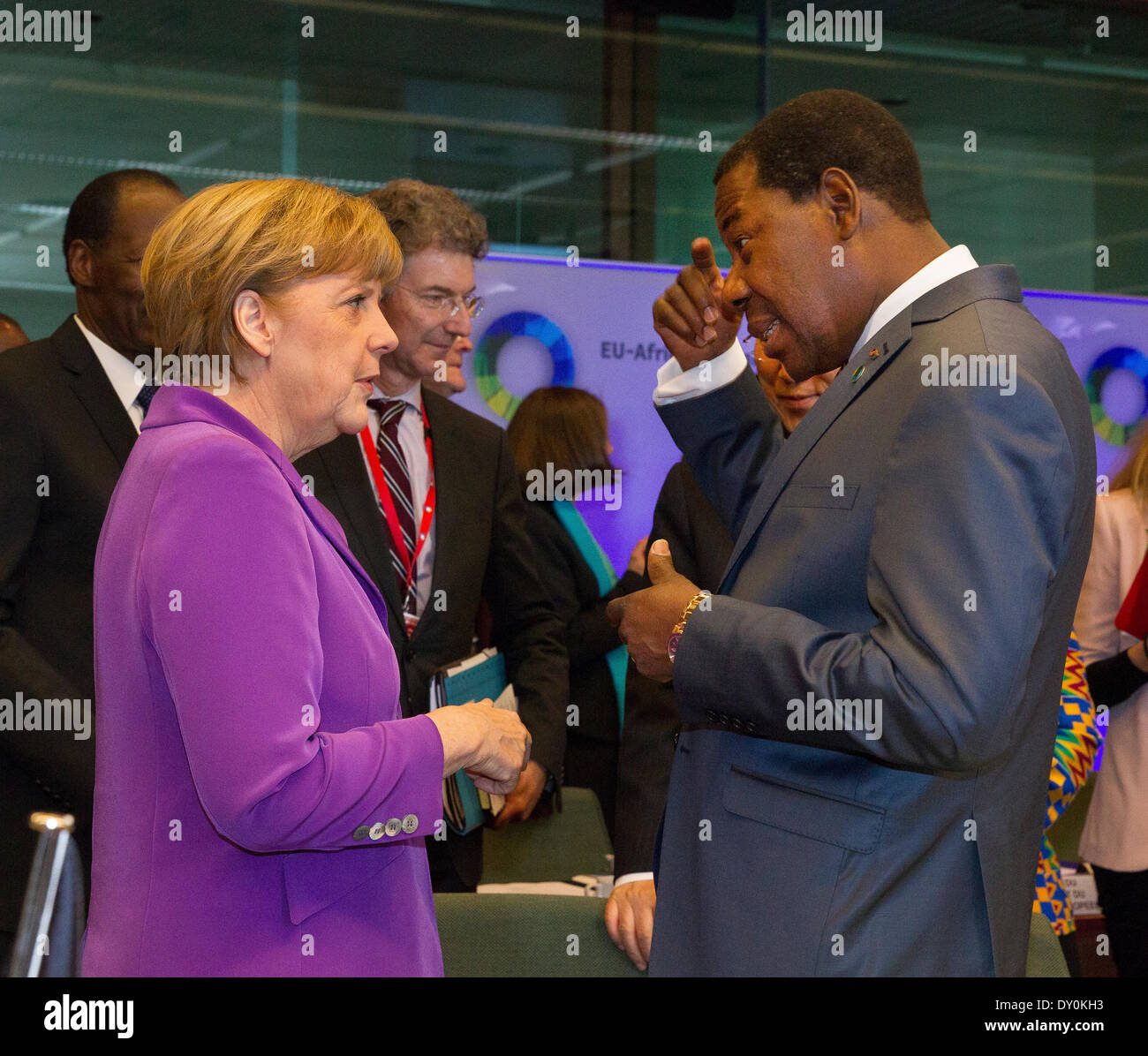 Angela Merkel with President Thomas Boni Yayi of Benin Stock Photo - Alamy
