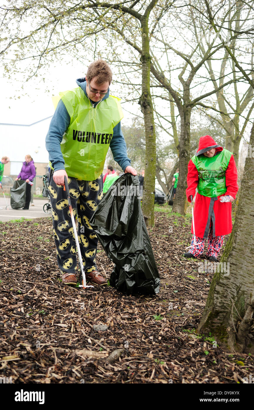 Clean up britain campaign hi-res stock photography and images - Alamy
