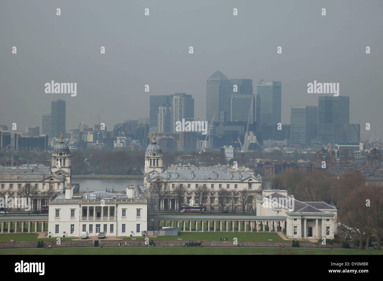 Air pollution london skyline hi-res stock photography and images - Alamy