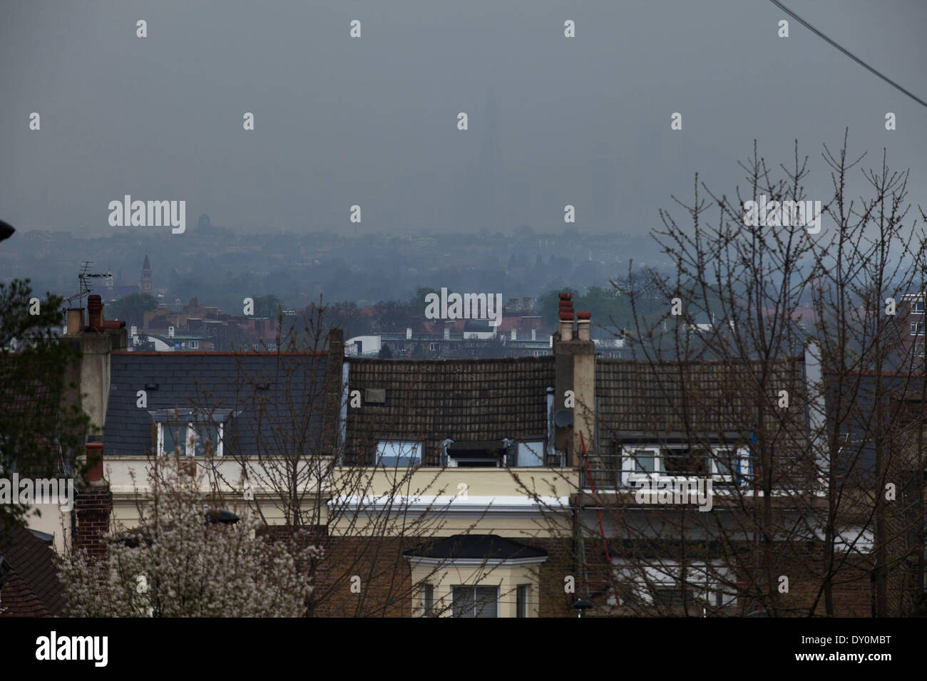 Air pollution london hi-res stock photography and images - Alamy