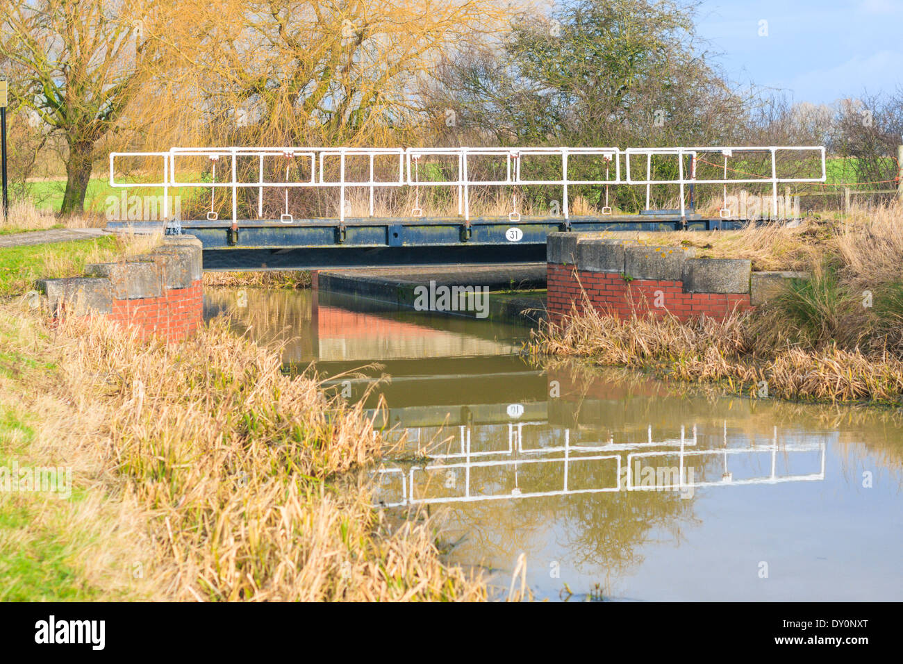 Grantham canal cycle hi-res stock photography and images - Alamy