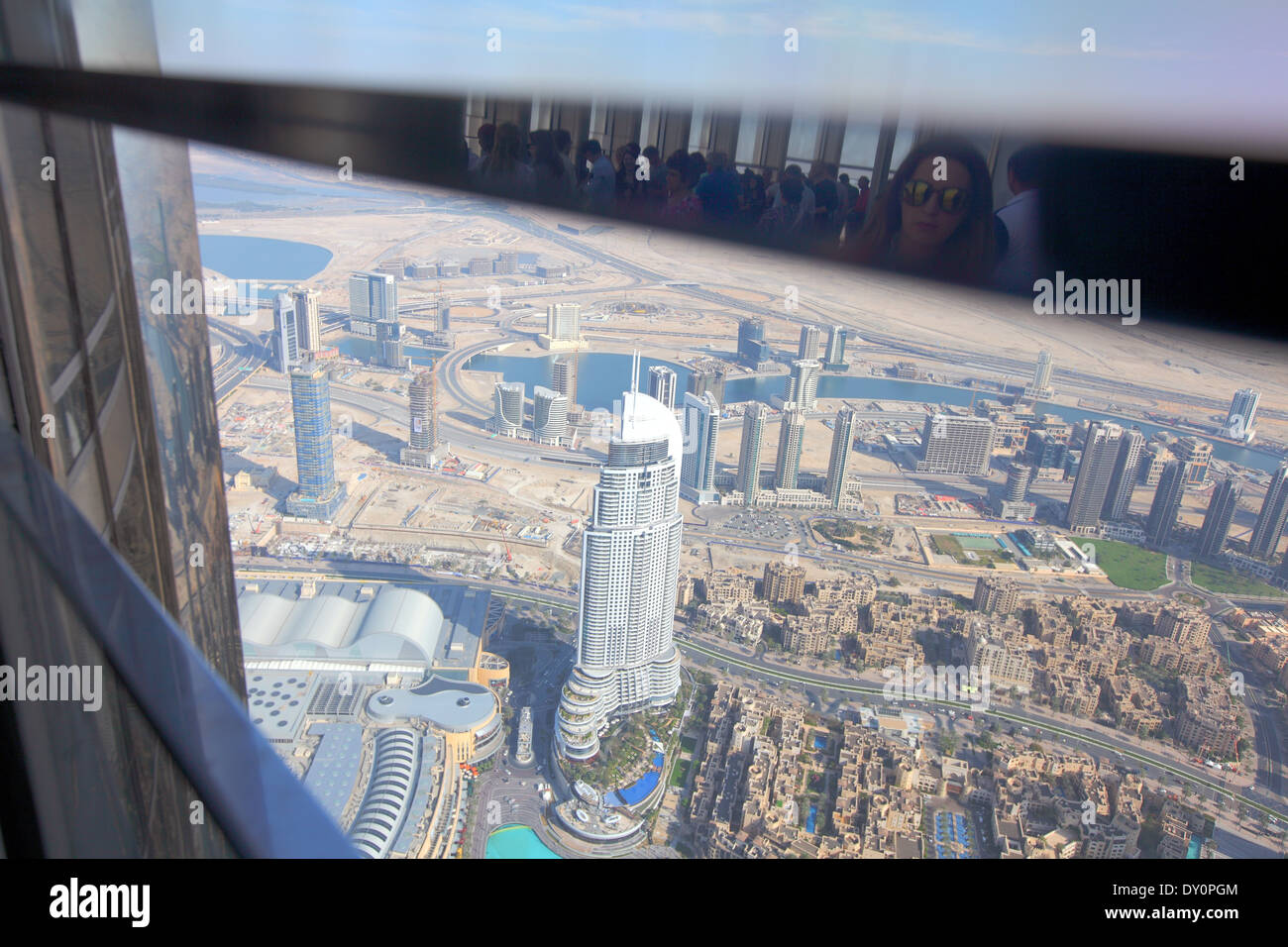 Burj khalifa the viewing platform hi-res stock photography and images ...