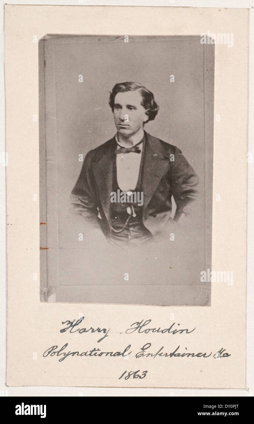 Escape artist harry houdini hi-res stock photography and images - Alamy