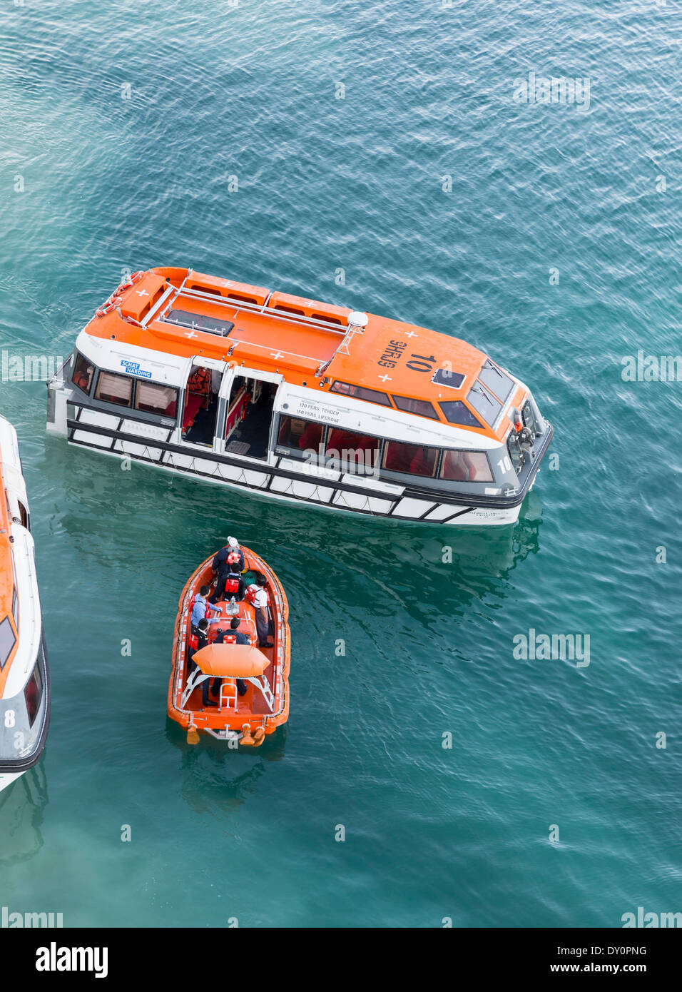 Lifeboat lifeboats hi-res stock photography and images - Alamy