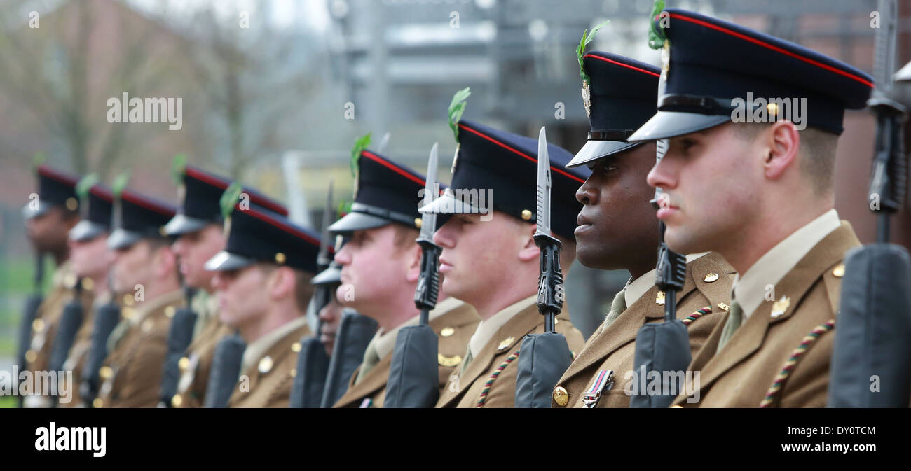 Soldiers from the British Army's 2 Mercian Regiment awaits the arrival ...