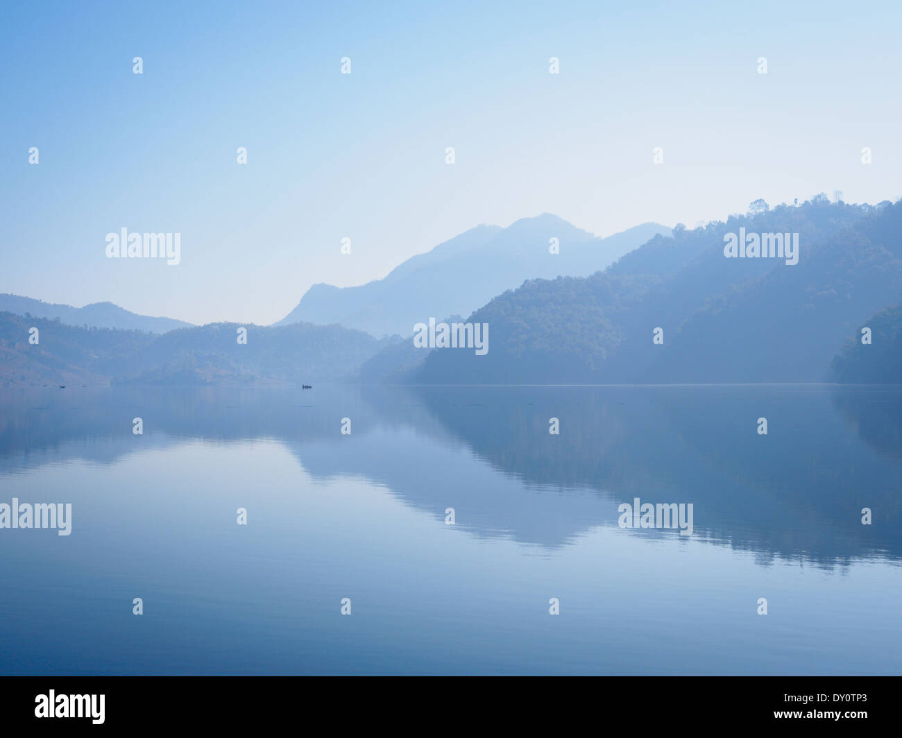 Blue hills hi-res stock photography and images - Alamy