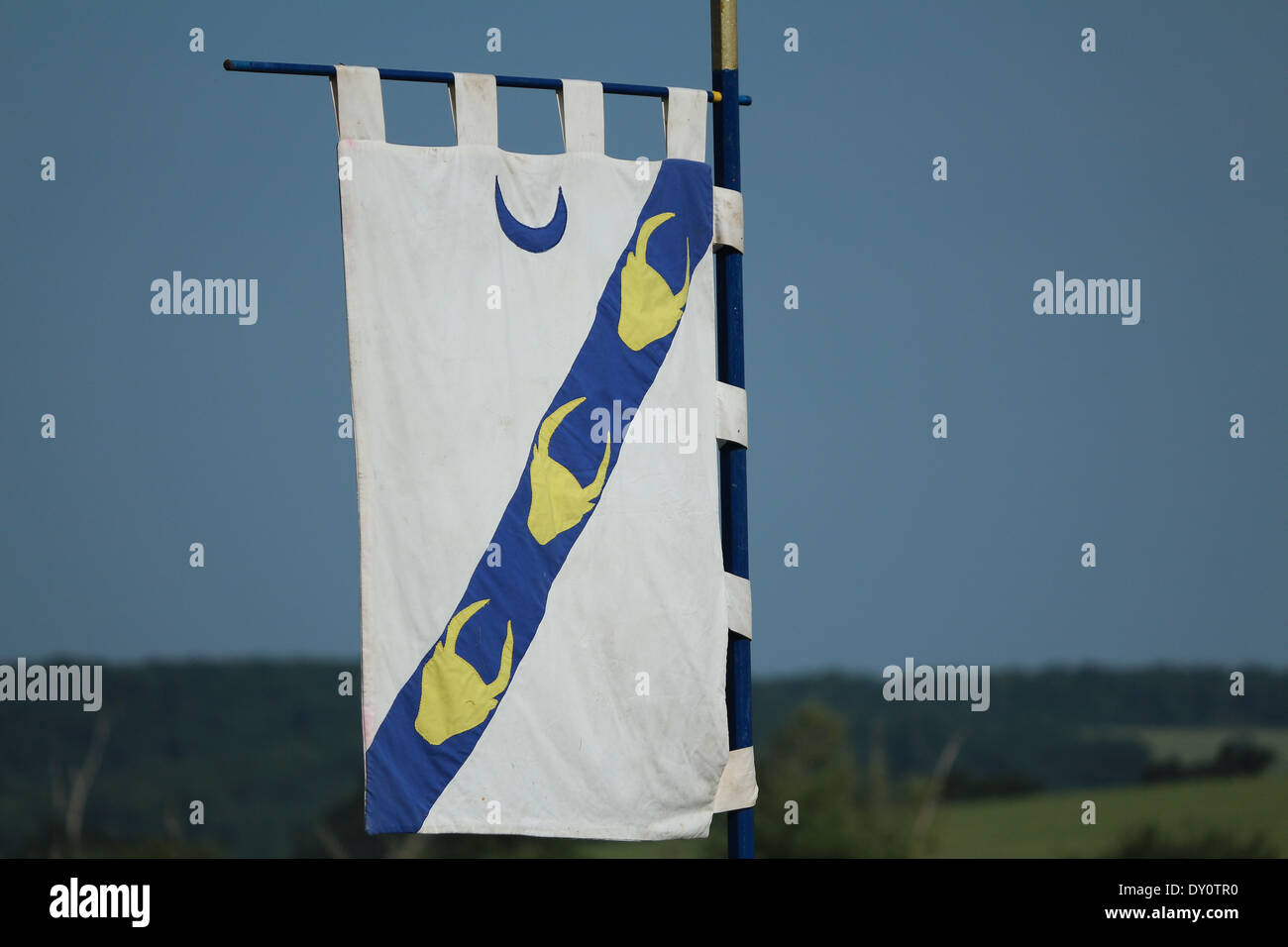 Medieval battle flag hi-res stock photography and images - Alamy