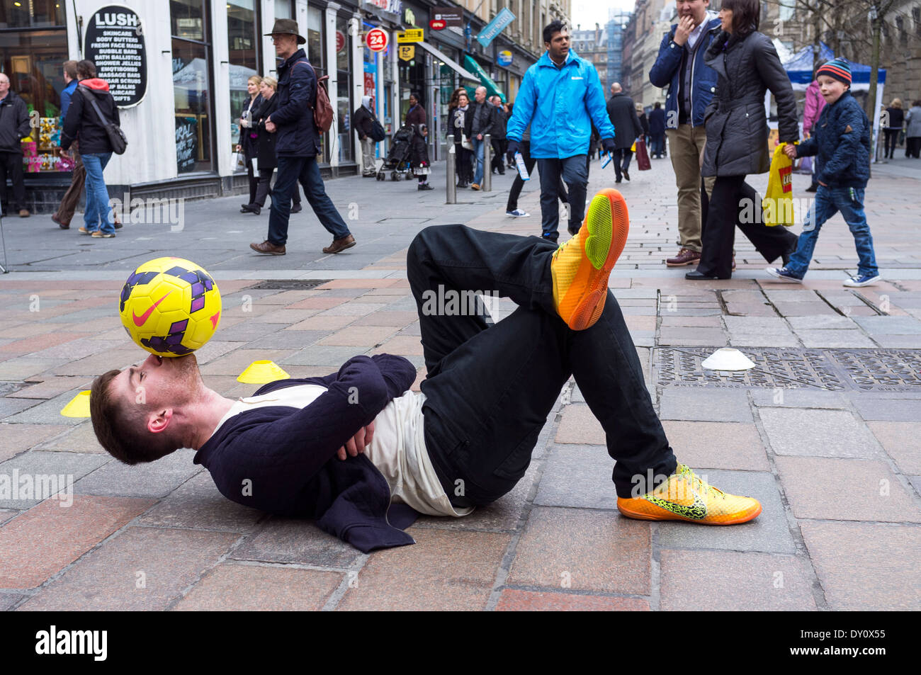 Football skill hi-res stock photography and images - Alamy