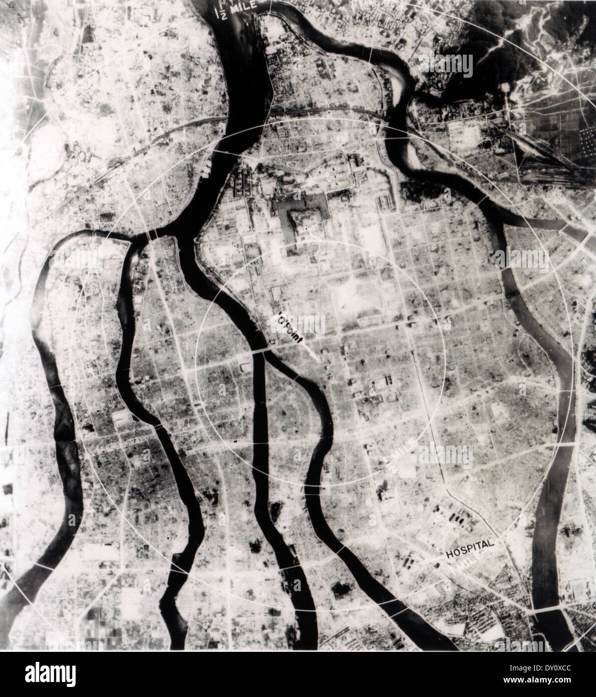 Atomic bomb hiroshima 1945 hi-res stock photography and images - Alamy