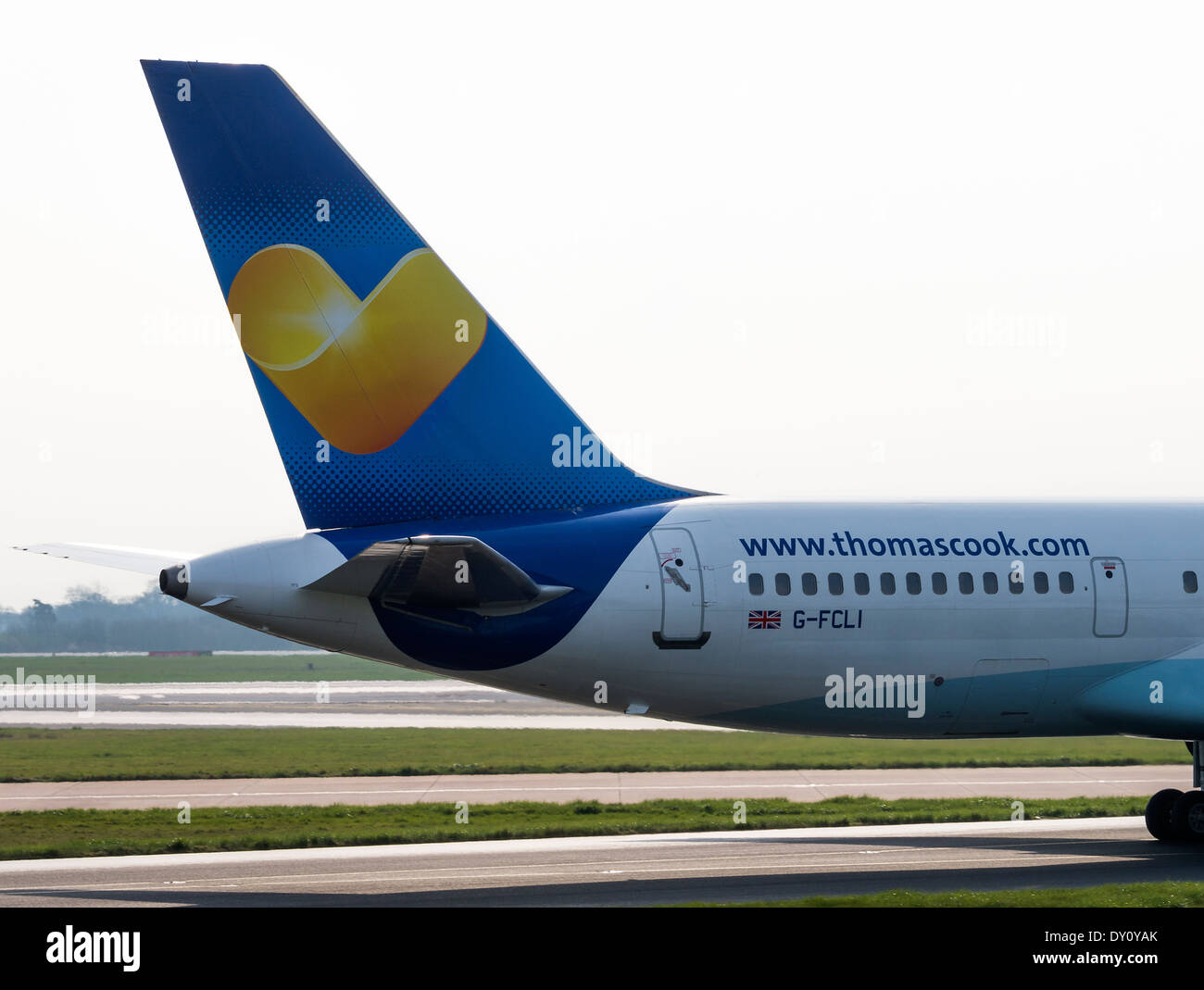 Plane thomas cook colours hi-res stock photography and images - Alamy