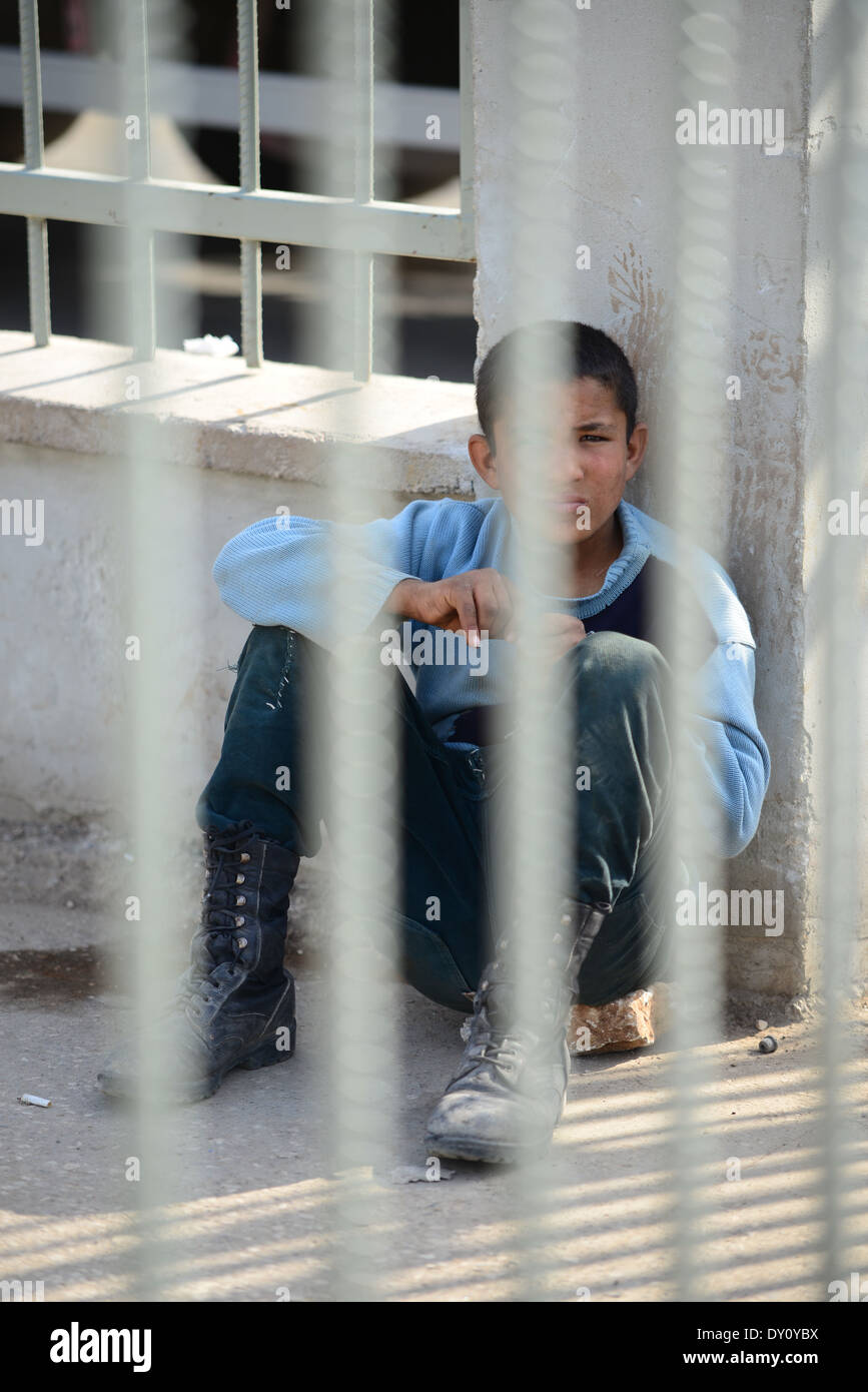 Turkish refugee camp hi-res stock photography and images - Alamy