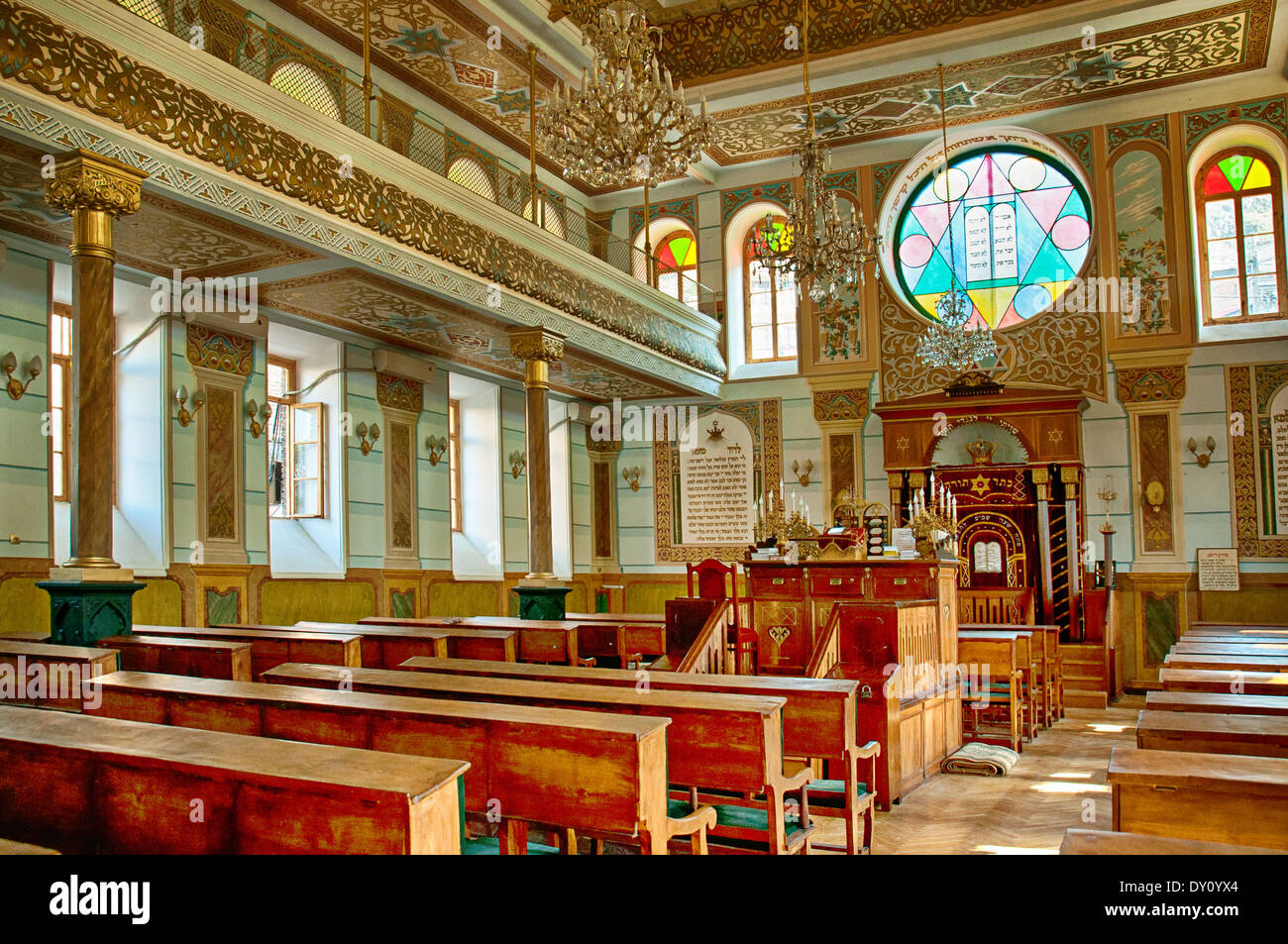 Shul interior hi-res stock photography and images - Alamy