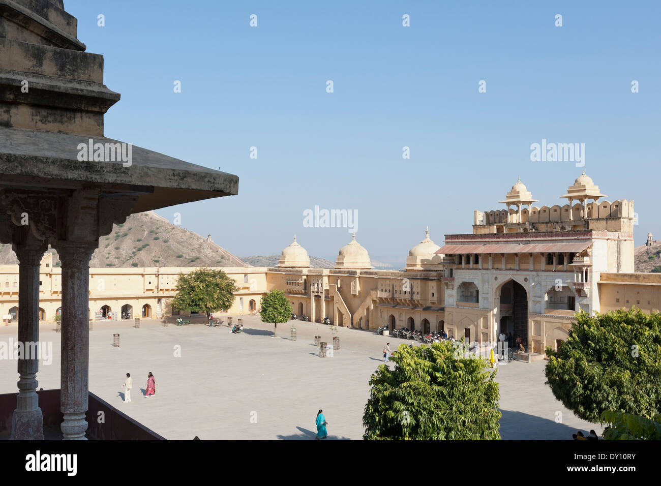 Amber, Rajasthan, India. The principle courtyard at Amber Fort-Palace ...