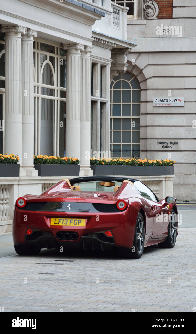 Ferrari Mayfair High Resolution Stock Photography and Images - Alamy