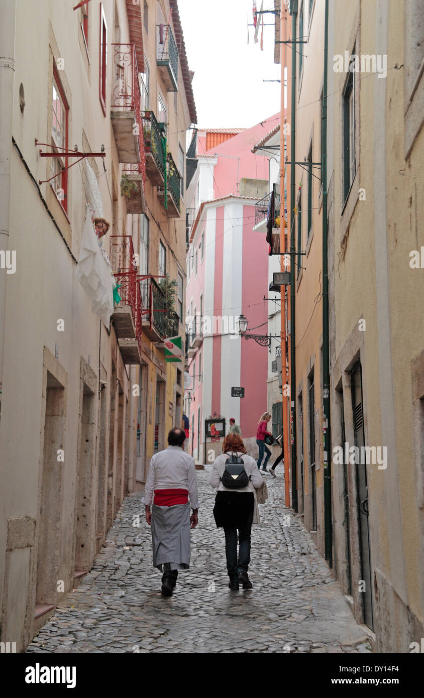 The narrow streets of the Alfama district of Lisbon, (Lisboa), Portugal ...