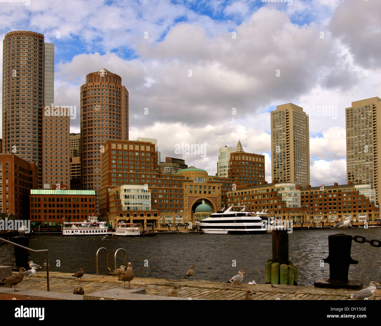 Boston riverside hi-res stock photography and images - Alamy