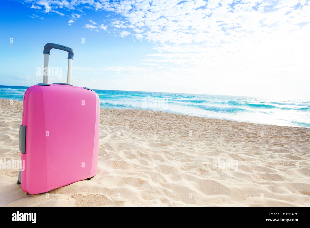 Suitcase for vacation Stock Photo - Alamy