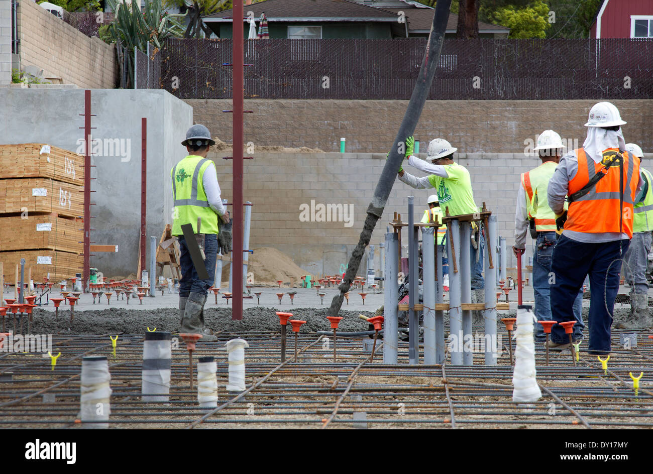 Concrete pumping hi-res stock photography and images - Alamy