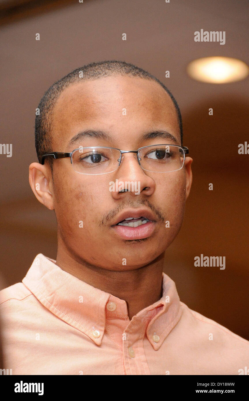 Jaylen Bledsoe, speaks at the National Society of Black Engineers ...
