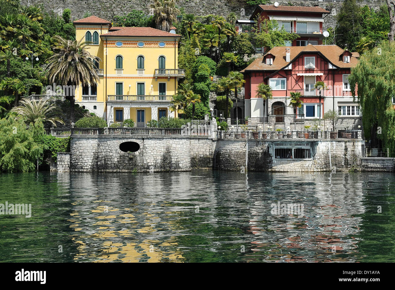 Italienische Stadt Am Lago Maggiore
