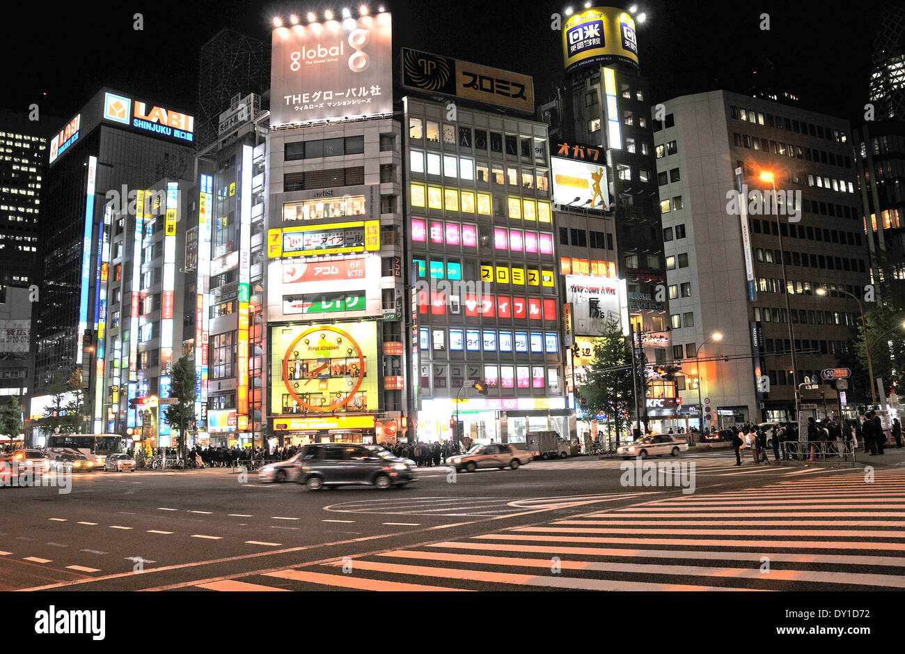 Cross shinjuku hi-res stock photography and images - Alamy