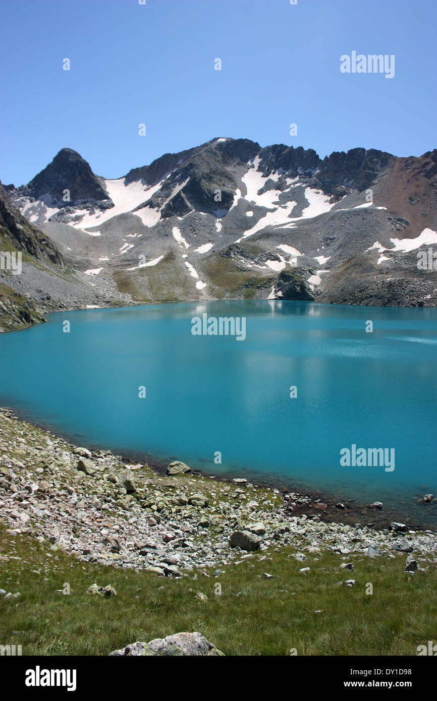 Pure mountain lake, Inspiring wilderness of Alpine Stock Photo - Alamy