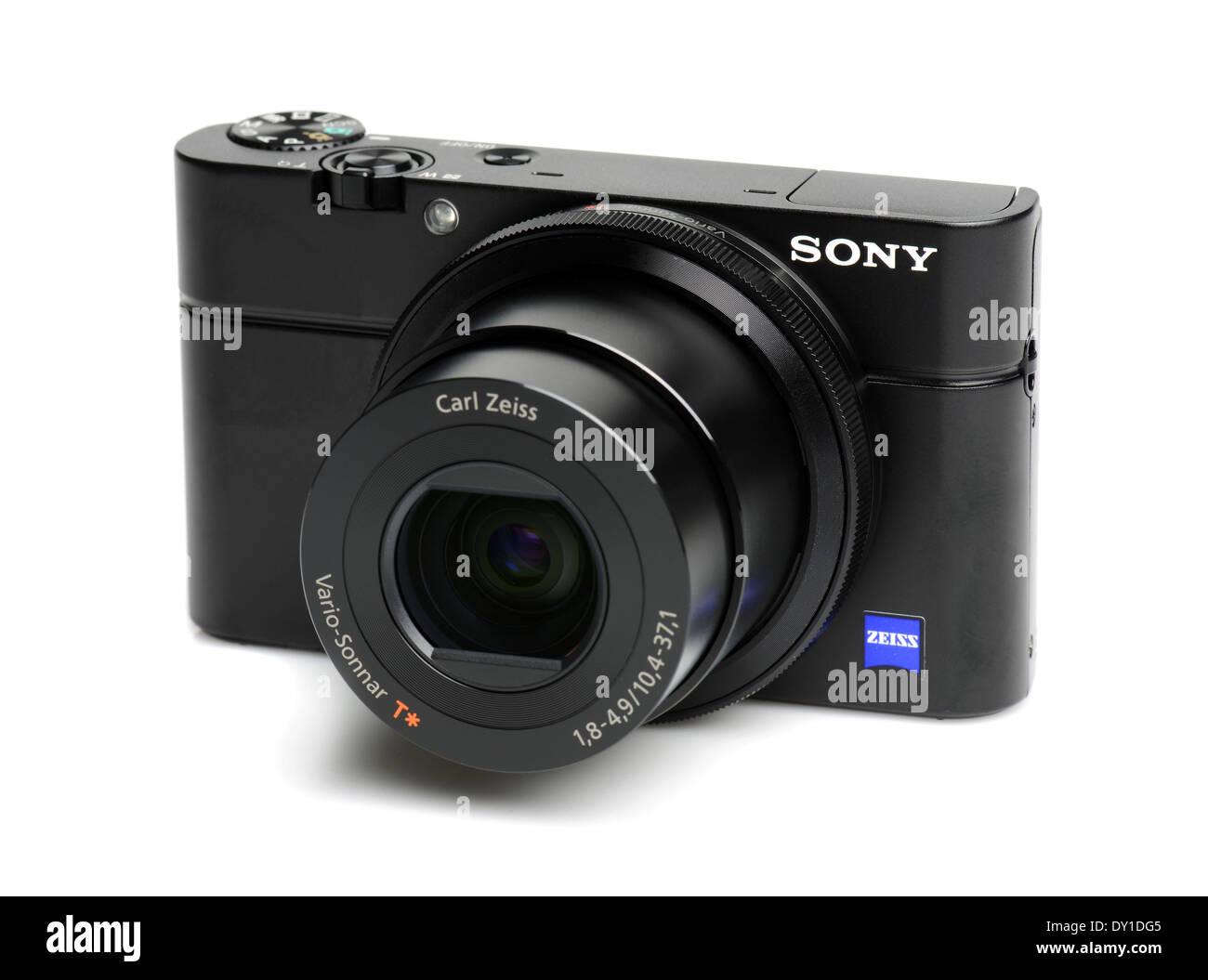 Compact camera on white background Stock Photo - Alamy