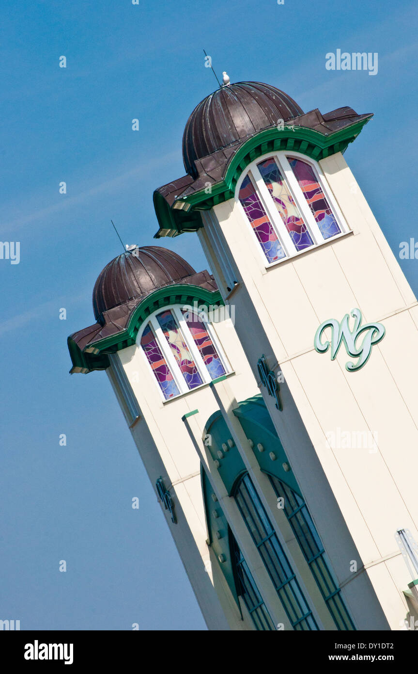 Art deco towers wellington pier Great Yarmouth Stock Photo - Alamy