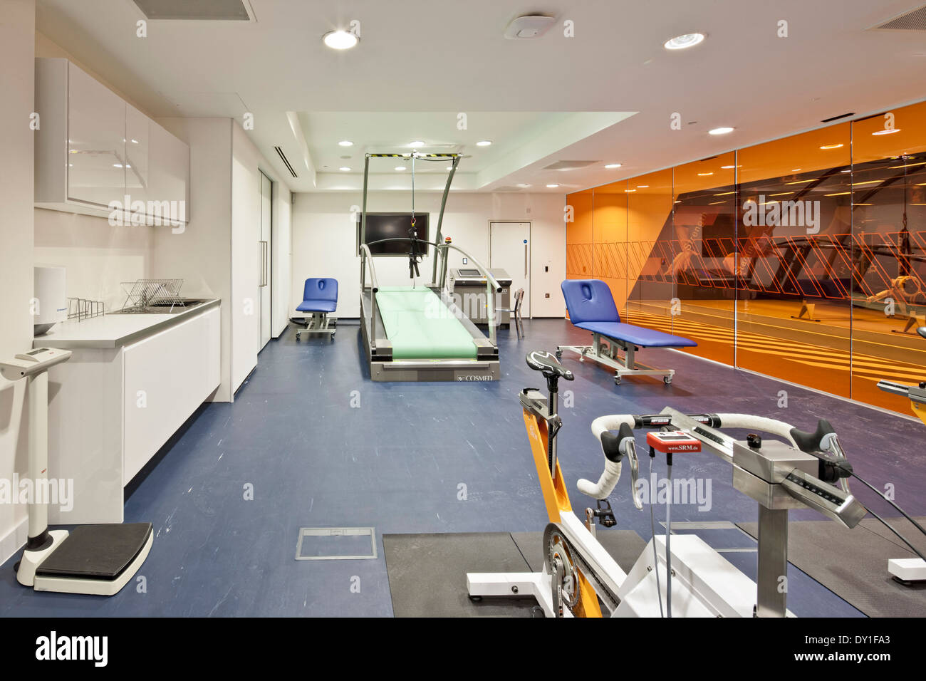 Glaxosmithkline Lab High Resolution Stock Photography and Images - Alamy