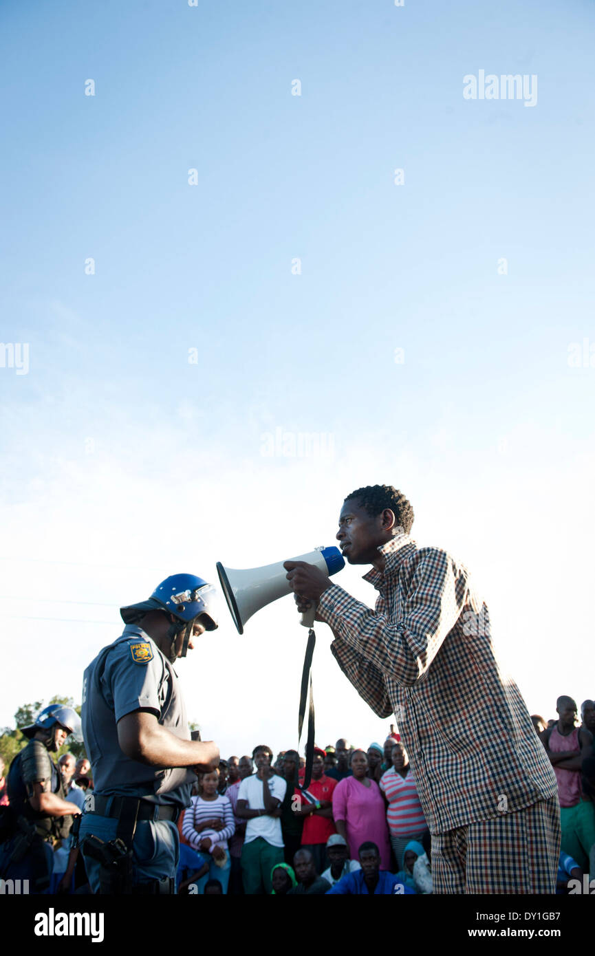 Violent protests broke out in the village of Relela, north of Tzaneen ...