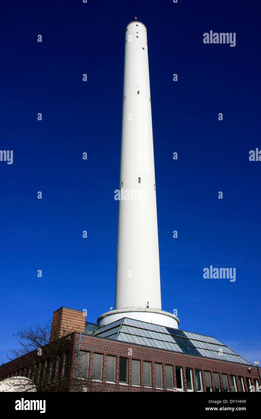 Microgravity drop tower hi-res stock photography and images - Alamy