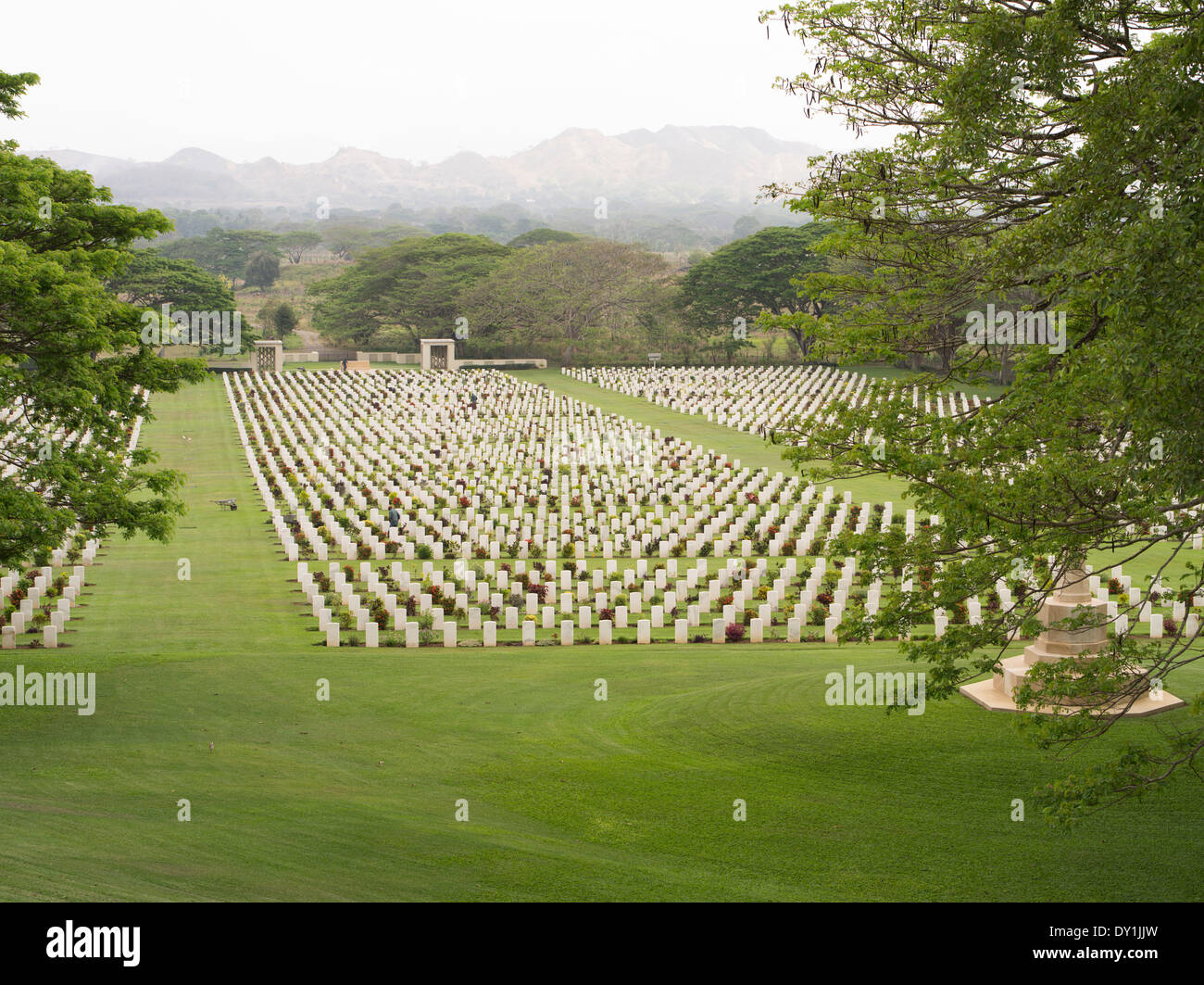 Bomana War Cemetery, 4000 PNG and Australian WWII soldiers buried. Port ...