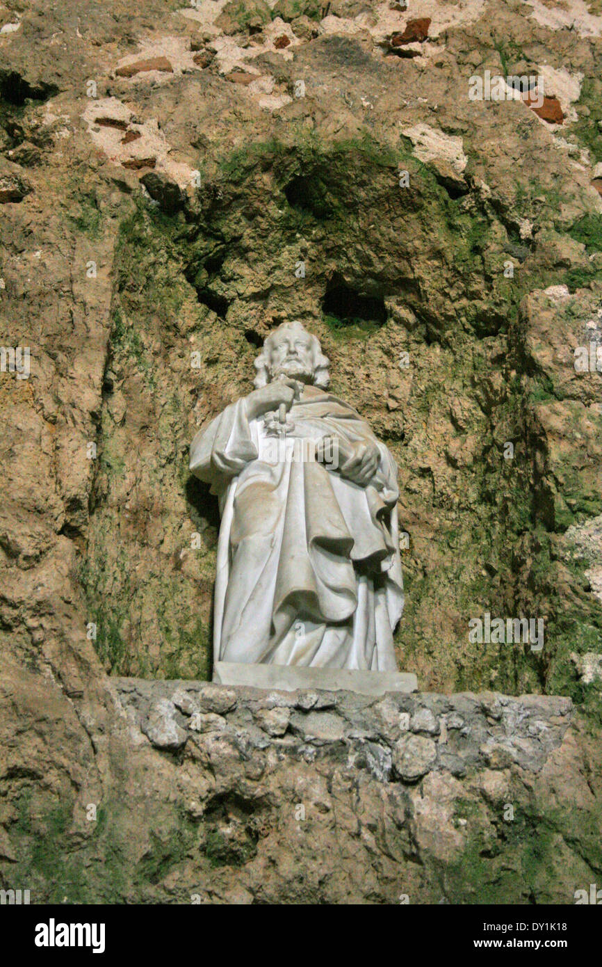 Statue in Church of St Peter in Antakya,Turkey Stock Photo - Alamy
