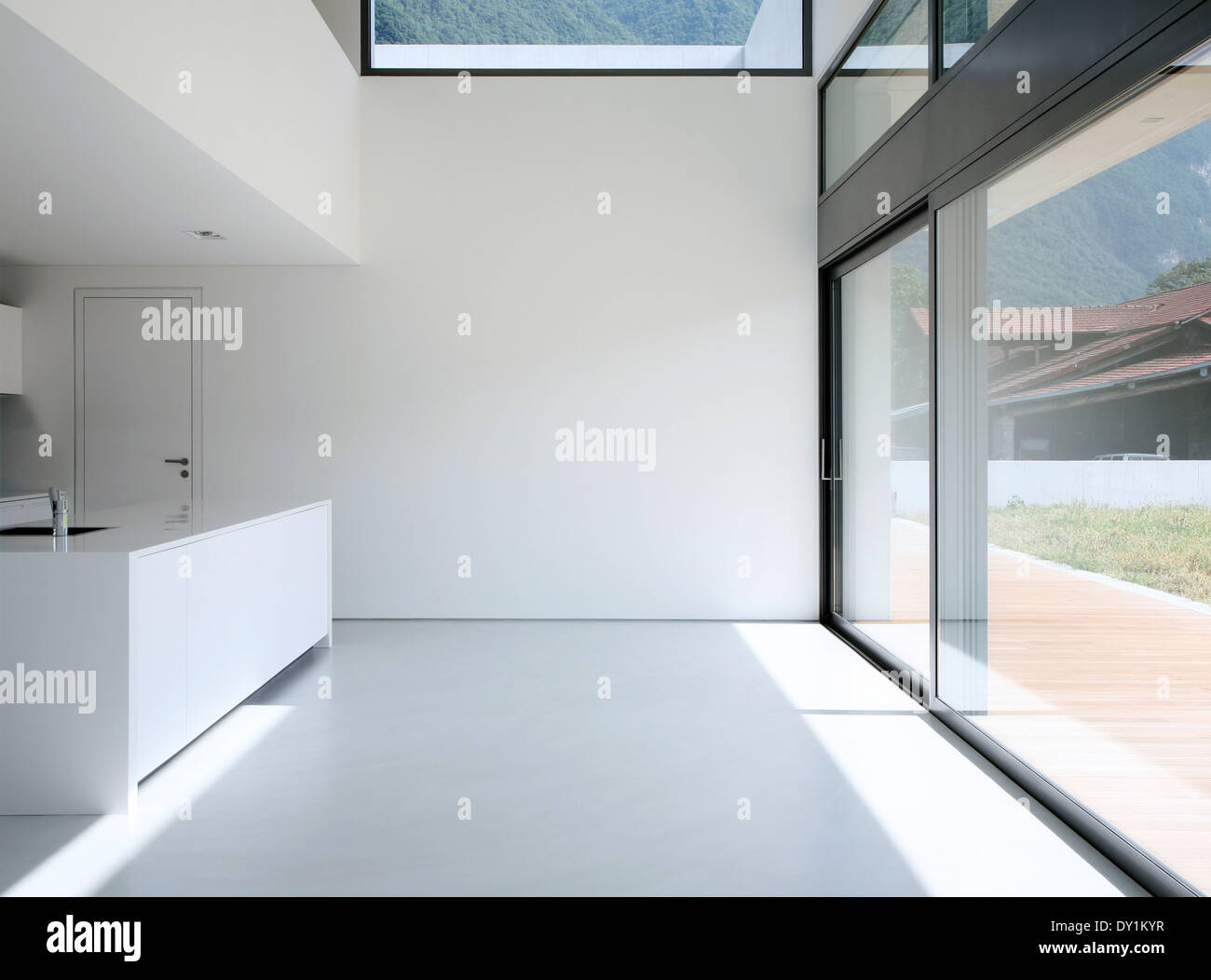 Double height room hi-res stock photography and images - Alamy