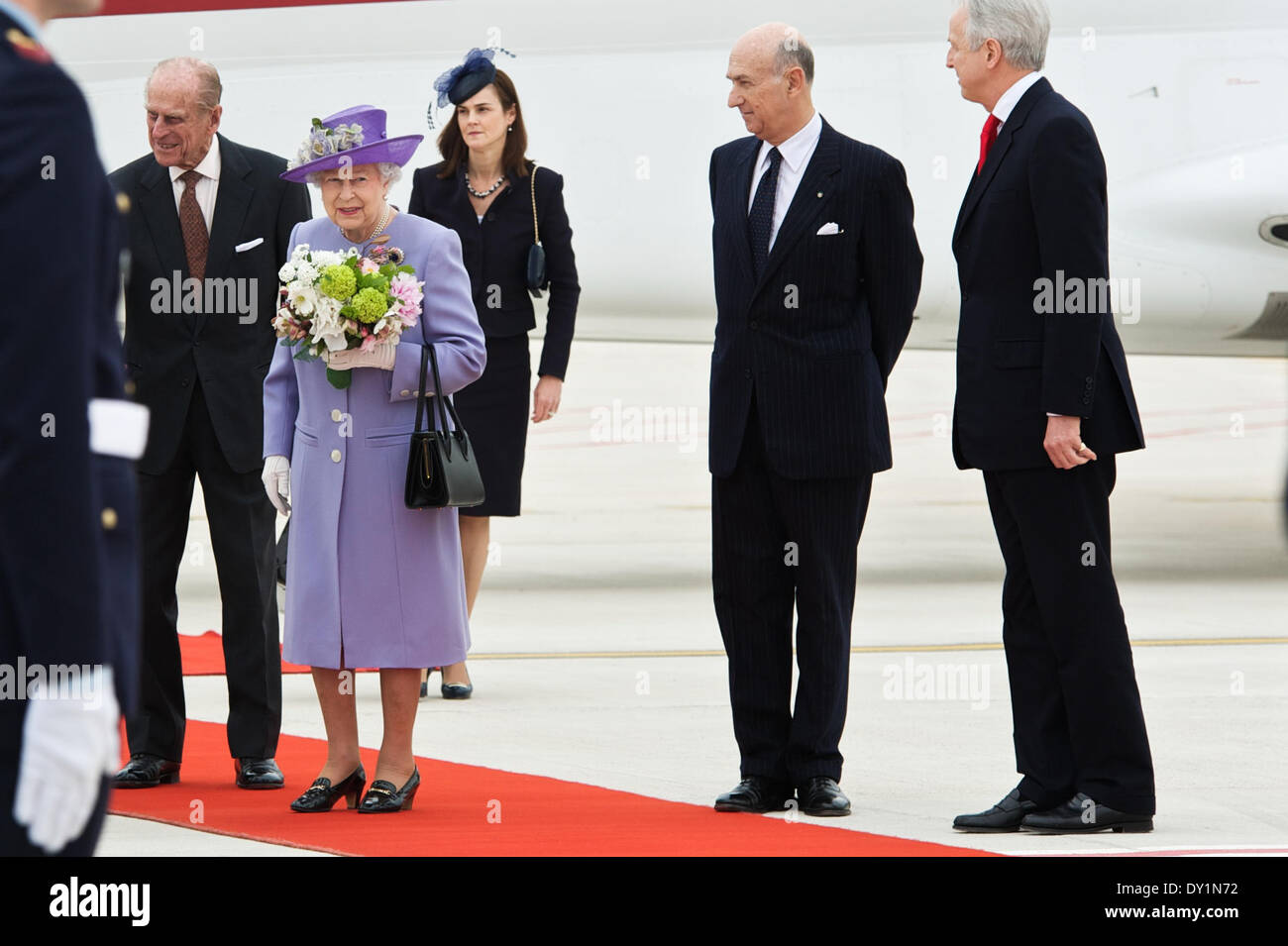 Rome, Italy. 3rd Apr, 2014. Britain's Queen Elizabeth II arrives at ...