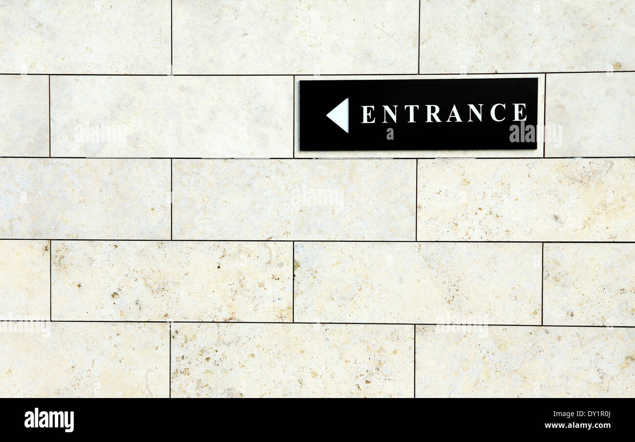 Entrance sign with arrow hi-res stock photography and images - Alamy