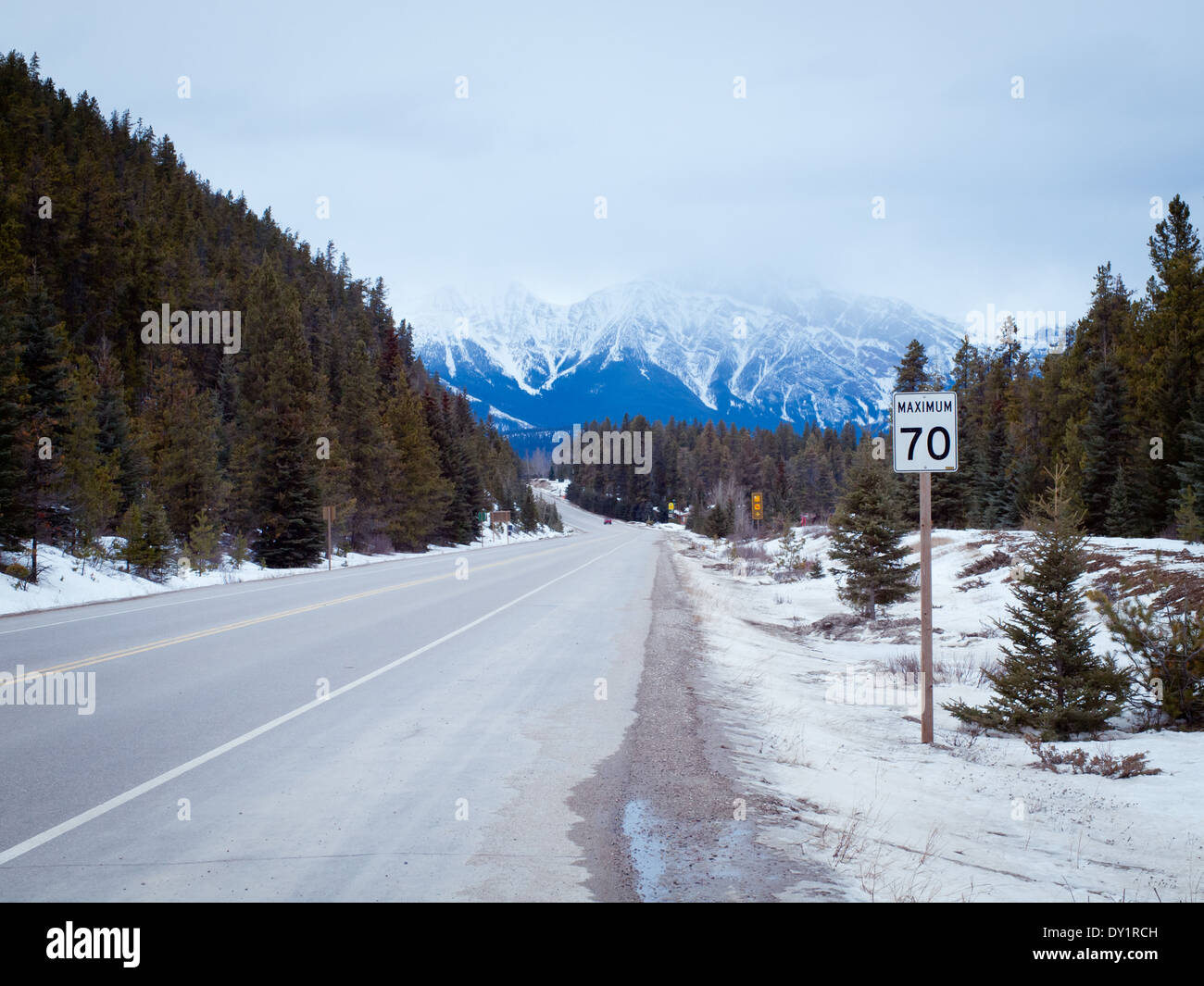 Icefields parkway highway 93 jasper hi-res stock photography and images ...