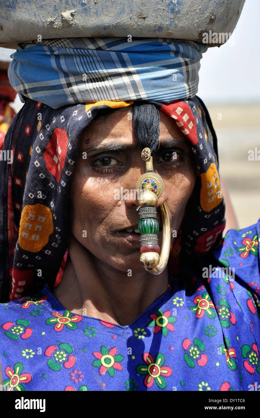 India, Gujarat, Rann of Kutch, Mengal tribe, woman Stock Photo - Alamy