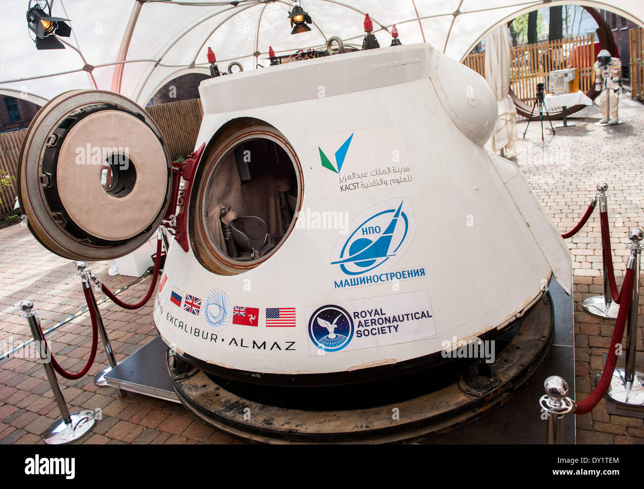 Soviet photo apparat hi-res stock photography and images - Alamy