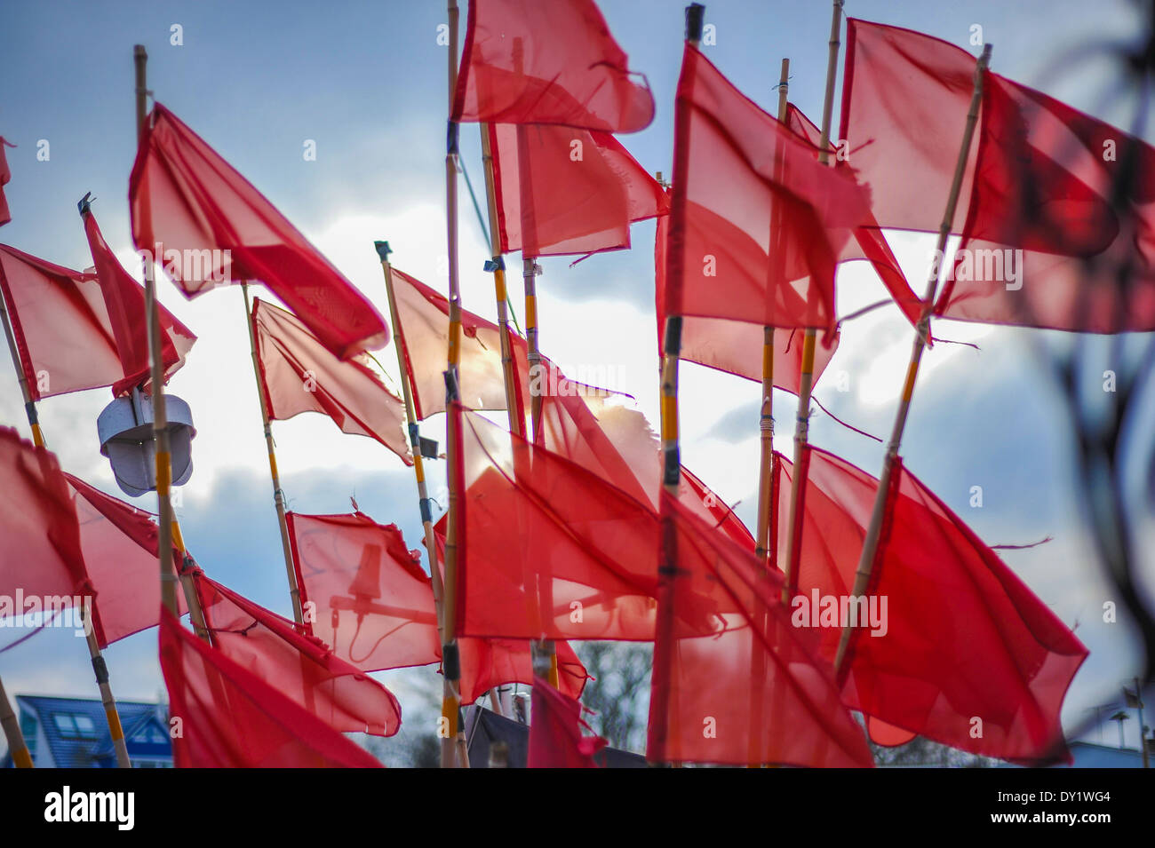 Fischernetz-Markierungen, Flags for a fishermens network Stock Photo ...