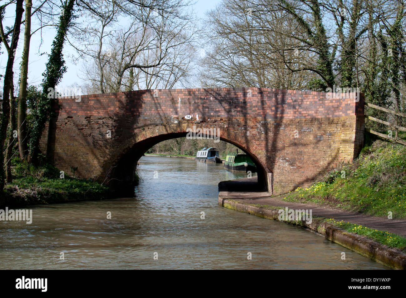 Offchurch Lane Bridge, Grand Union Canal, Radford Semele, Warwickshire ...