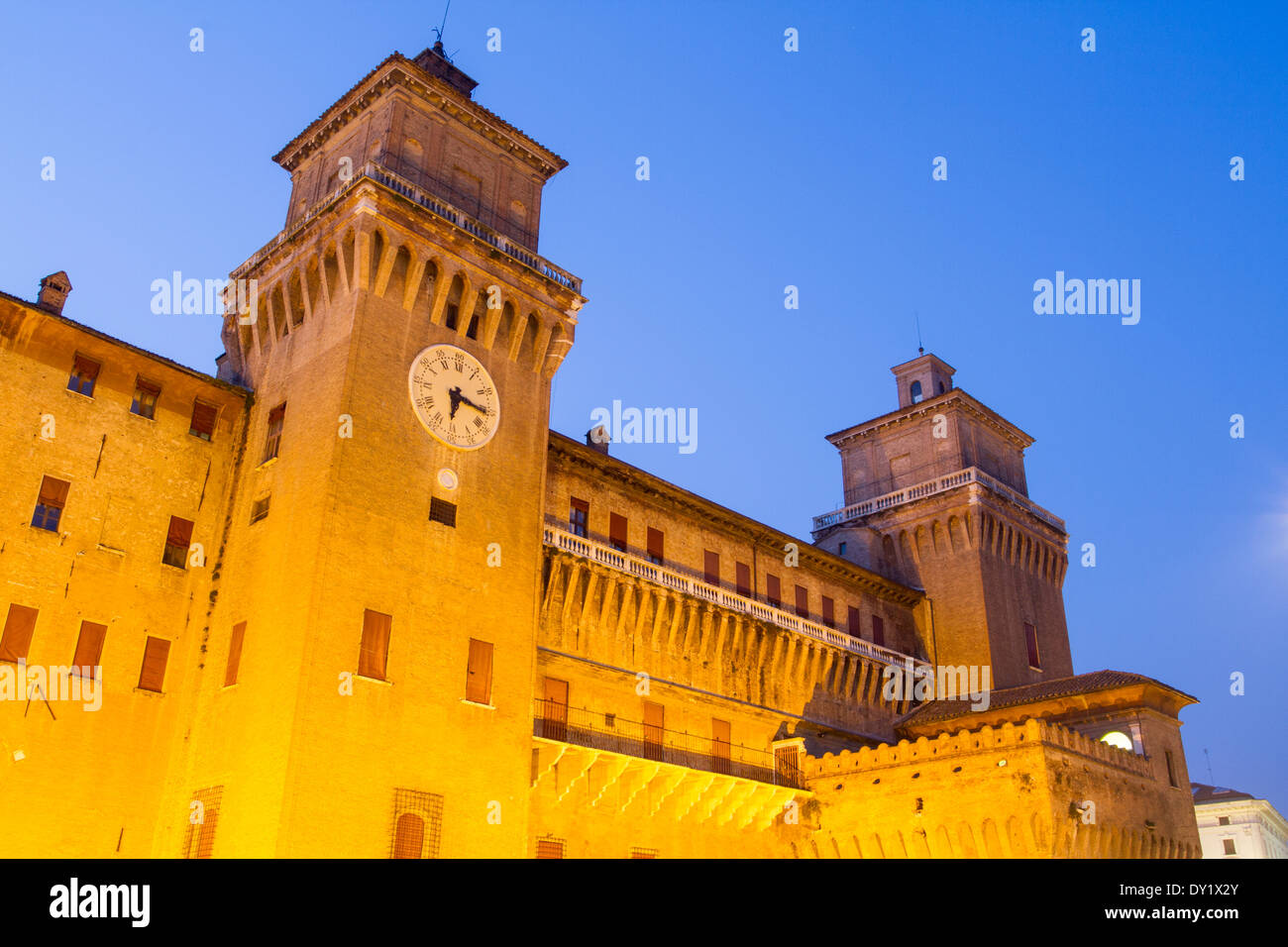 Castello estense hi-res stock photography and images - Alamy