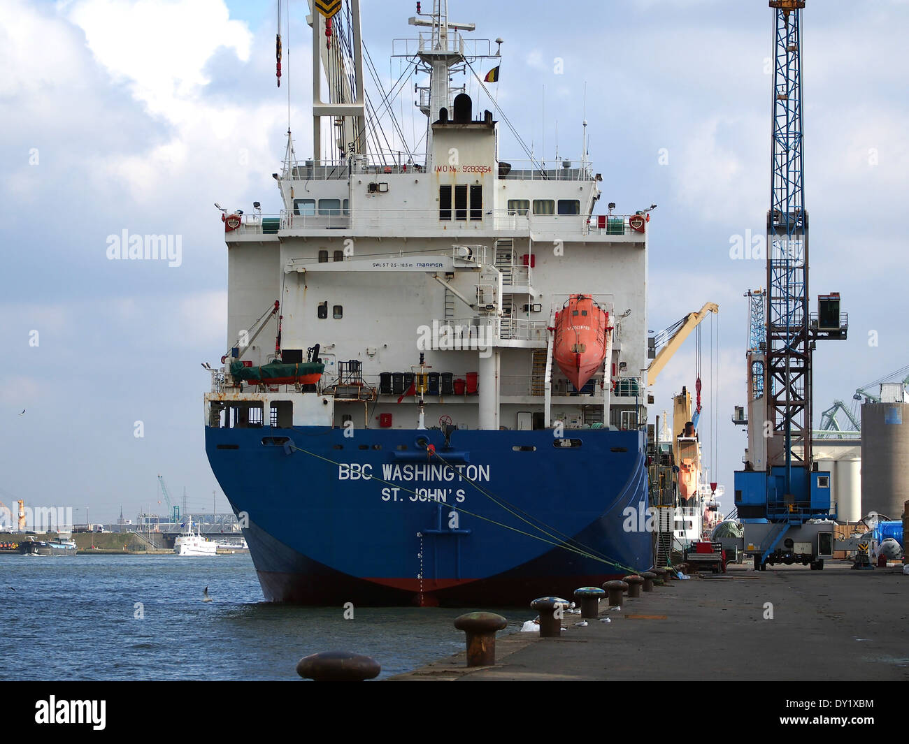 The BBC WASHINGTON, a cargo vessel identified by IMO number 9283954 and ...