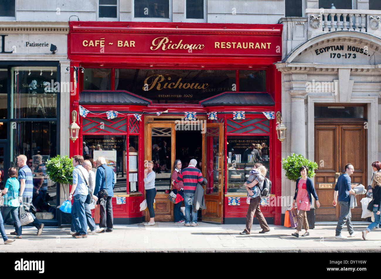 Richoux Restaurant, Piccadilly Stock Photo - Alamy